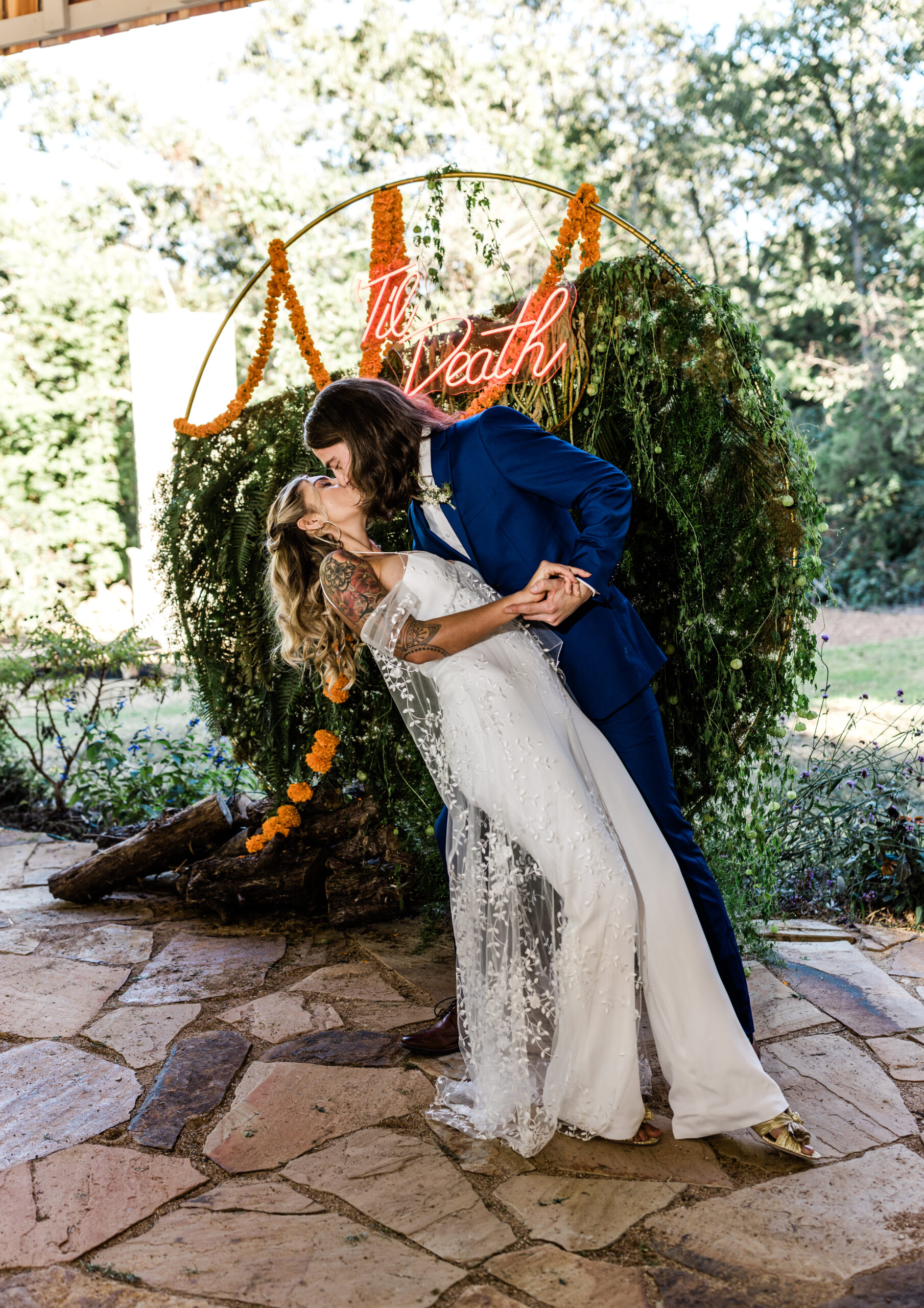 Real Wedding: Non-traditional wedding » Juniper Gardens